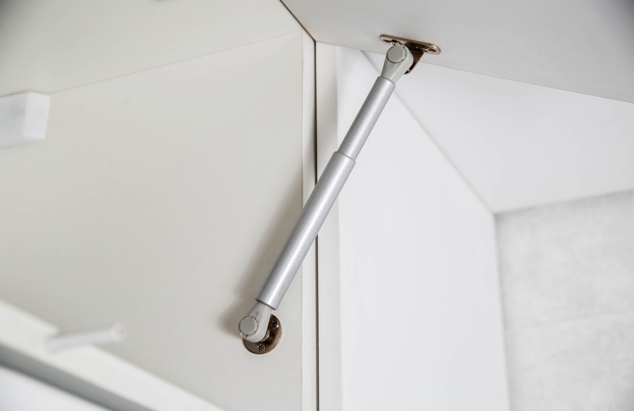 Lid Stays: Lifting the Lid on Furniture Design